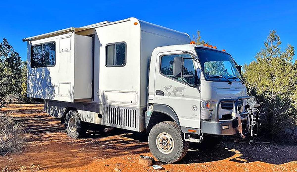 Check Out This Mitsubishi Fuso Expedition Camper | The Inertia