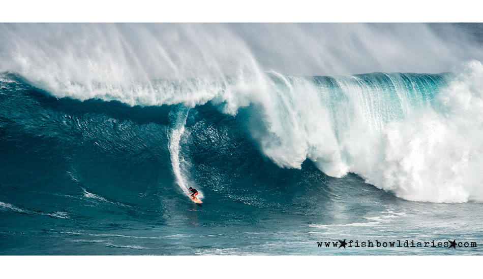 World's Best Big Wave Surfers Converge on Massive Jaws | The Inertia