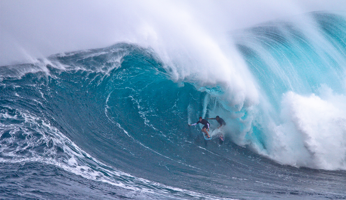 Kai Lenny and Nathan Florence Packed a Historic Jaws Barrel Together ...