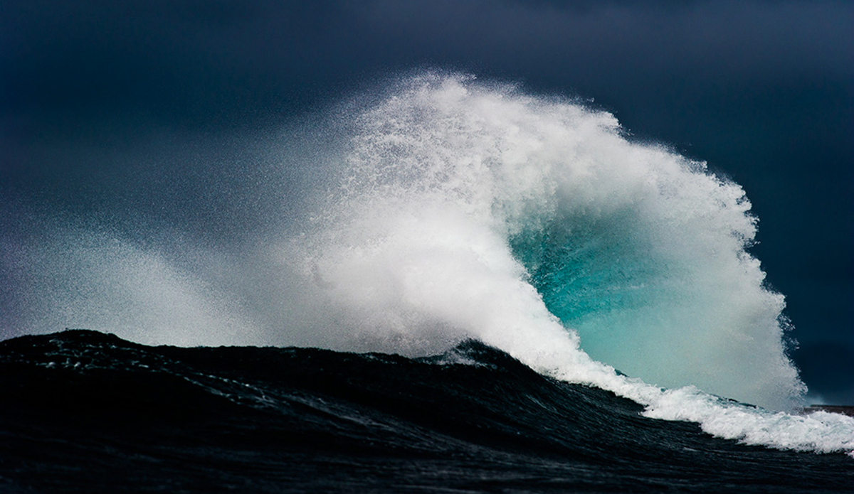12 of the Most Beautiful Waves You’ll Ever See | The Inertia
