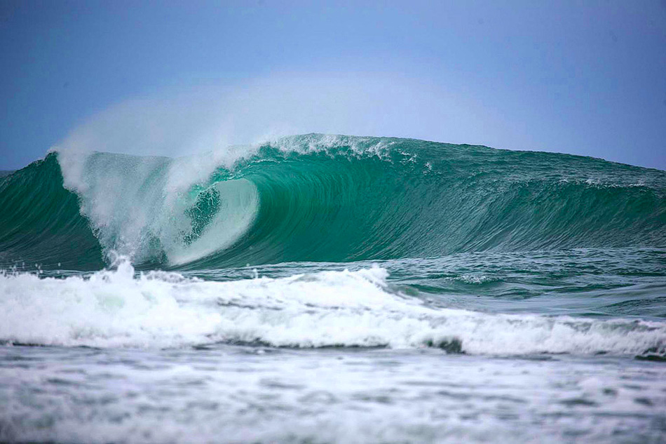 Perfect, Empty Waves | The Inertia