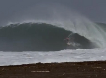 Brad Domke Tows in on a Skimboard, Blows Minds With Insane Maneuvers ...