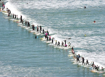 Upcoming World Record Attempt: More Than 110 Surfers Share a Wave | The ...
