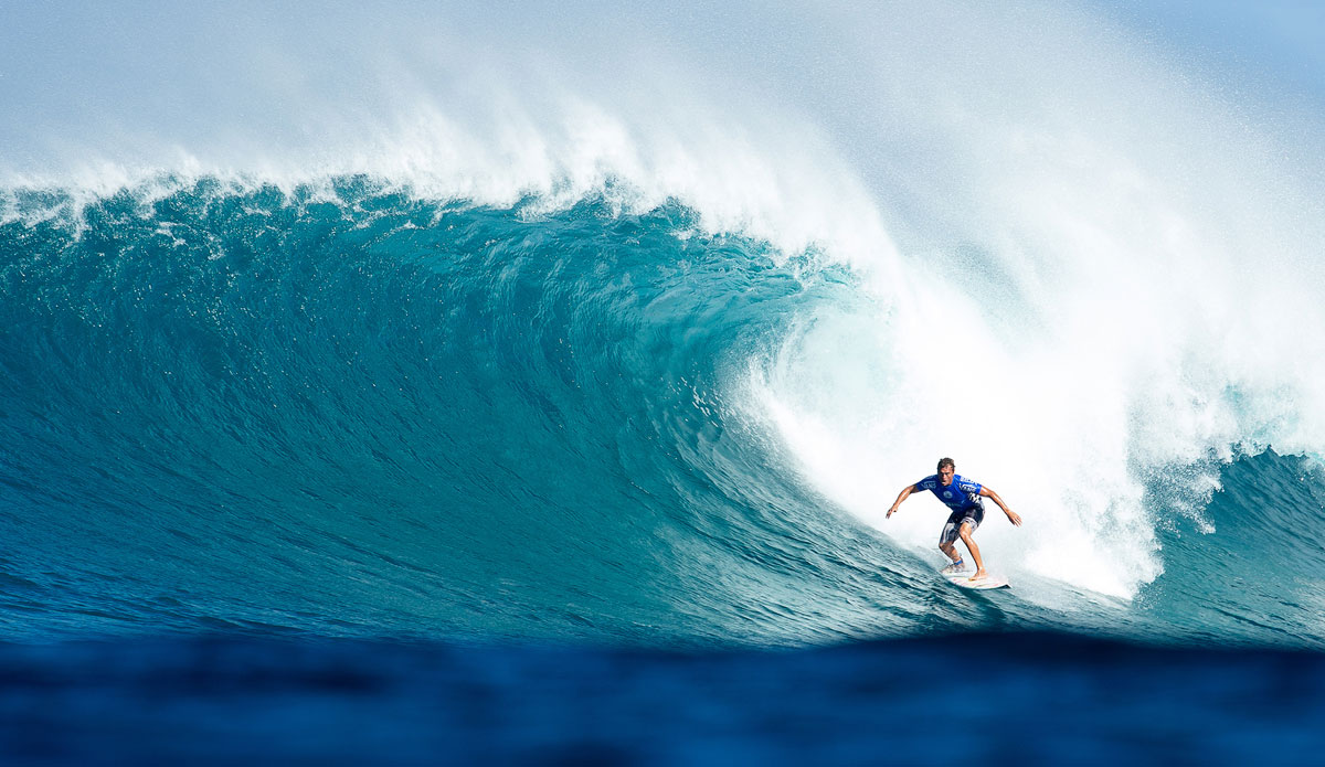 Vans World Cup of Surfing Goes Off at Massive Sunset Beach | The Inertia