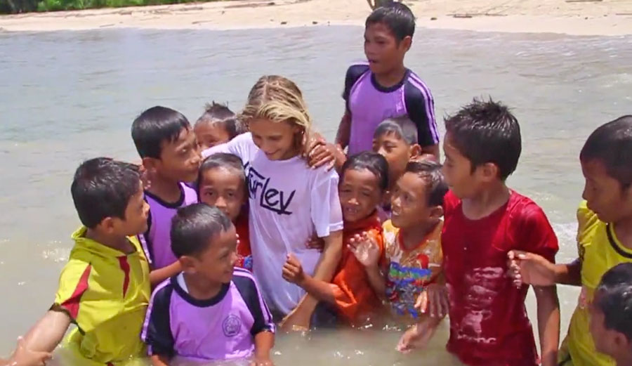 10-Year-Old Surfer is Providing Clean Water to the World One Country at ...