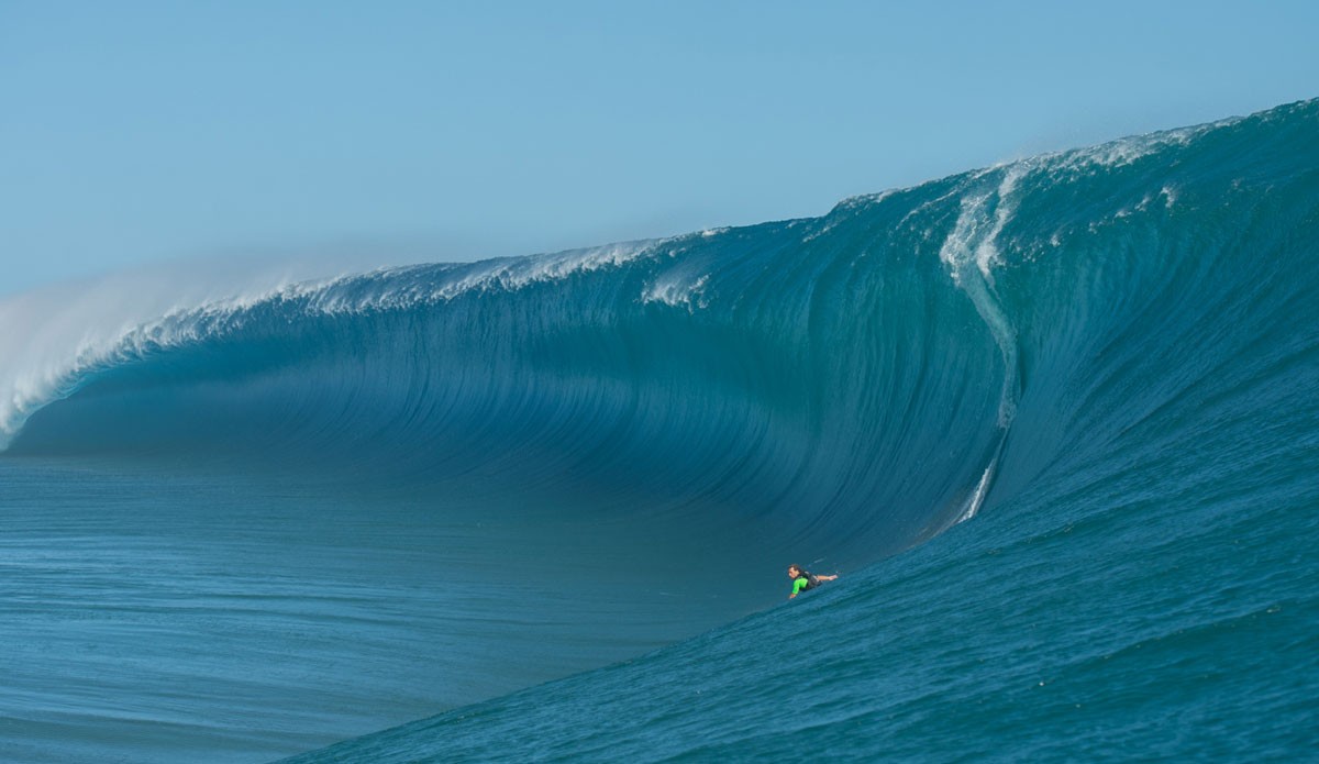27 of the Craziest Teahupoo Shots That You Really, Really Need to See ...