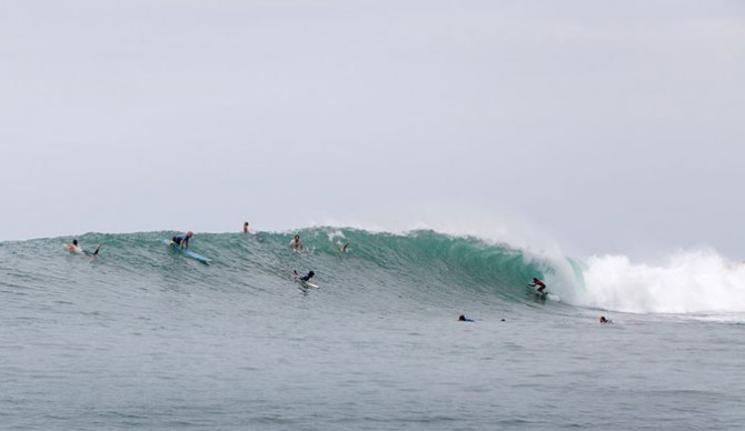 5 Simple Hacks To Avoid Crowds And Surf More | The Inertia