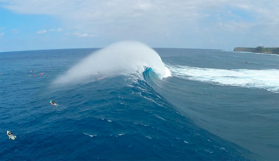 Drone Captures Amazing Footage of Incredible Jaws Session | The Inertia
