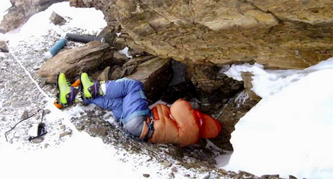 Mt. Everest has Killed 300 Climbers; Retrieving a Body is Treacherous ...