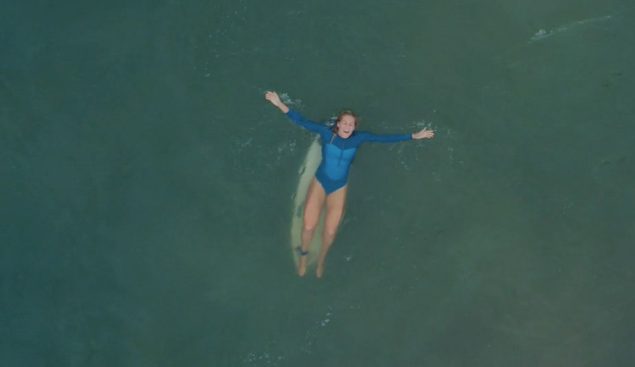 Here's a 40(ish) Second Barrel by Steph Gilmore at Kelly Slater Wave Co ...