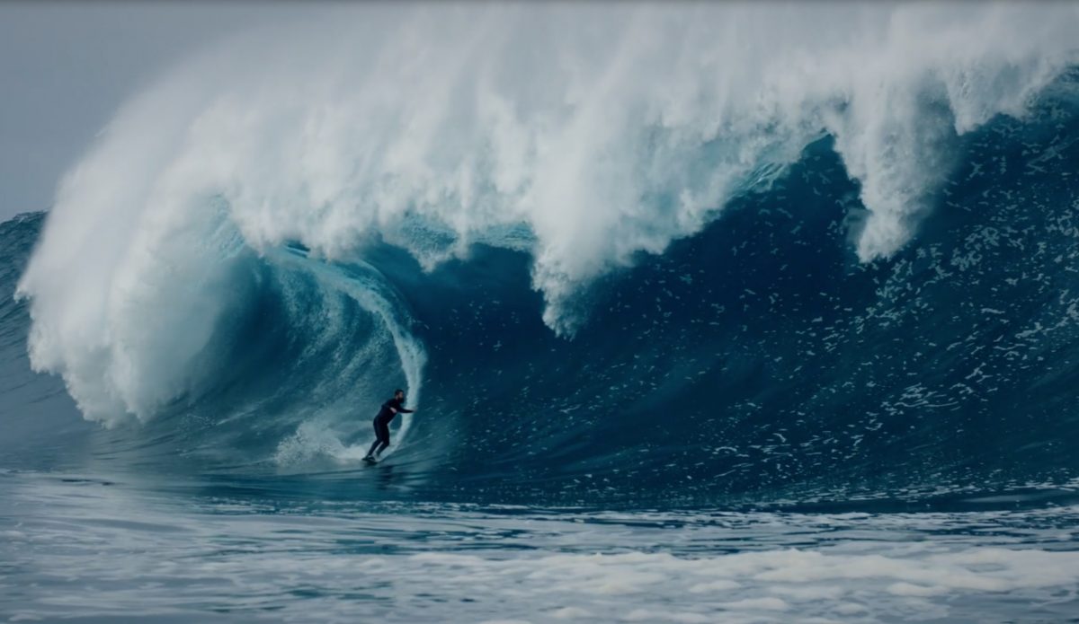 This Is Some of the Heaviest Big-Wave Footy We've Seen in a Long Time ...