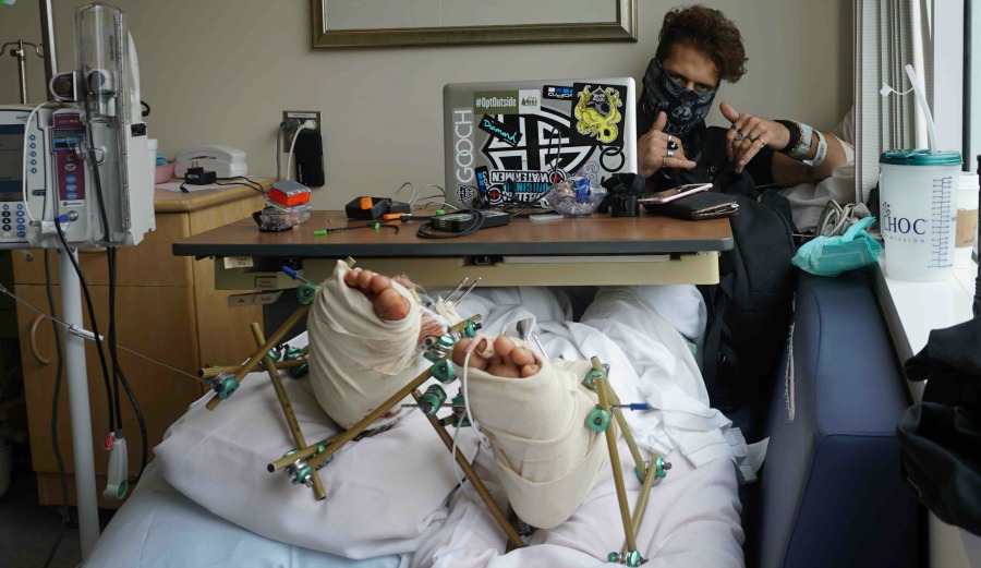 8booth Shatters Both Feet in Latest Pool Jump; Sets up GoFundMe Page ...
