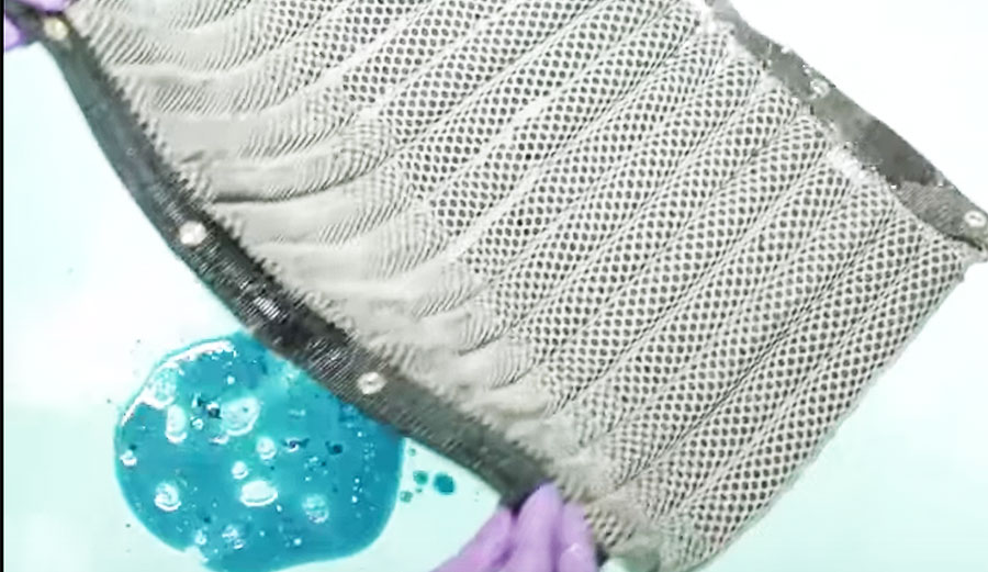 Sponge Soaks Up 90 Times Its Weight in Oil | The Inertia