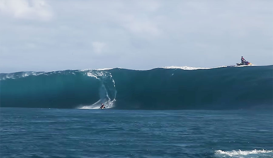 Watch Brad Domke Skimboarding at Teahupoo | The Inertia