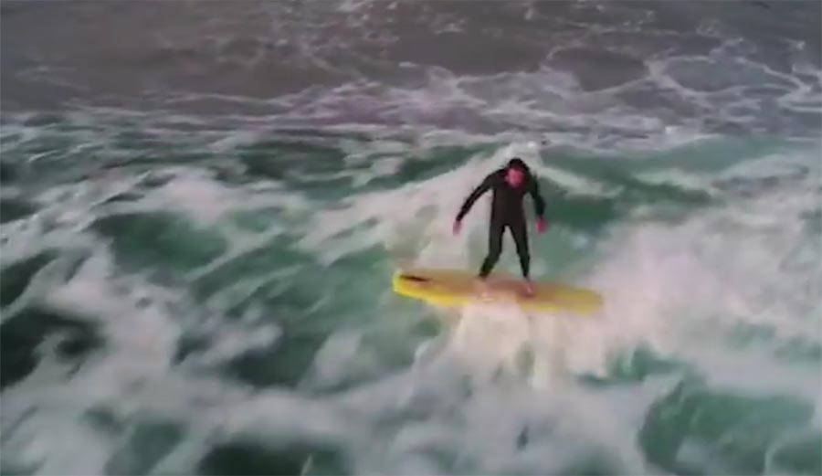 This Is Easily the Coolest Finless Foamie Surfing You've Ever Seen ...