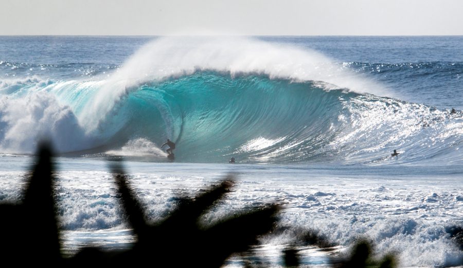 Here's How To Actually Measure Wave Height in Hawaii | The Inertia