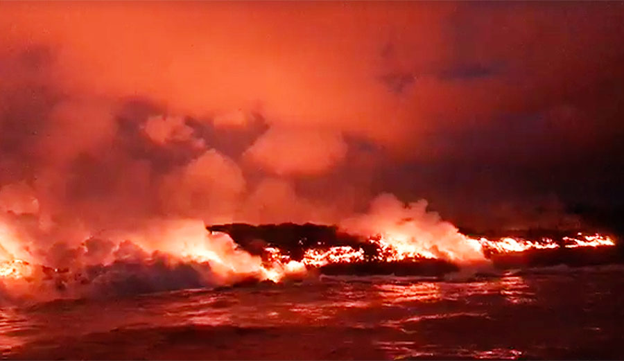 Kilauea Lava Flows Hit the Ocean, Creating Toxic Acid Steam Clouds ...