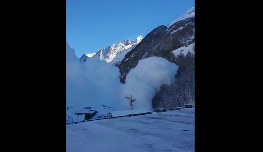 This Gigantic Avalanche Just Set Off in Switzerland Demonstrates the ...