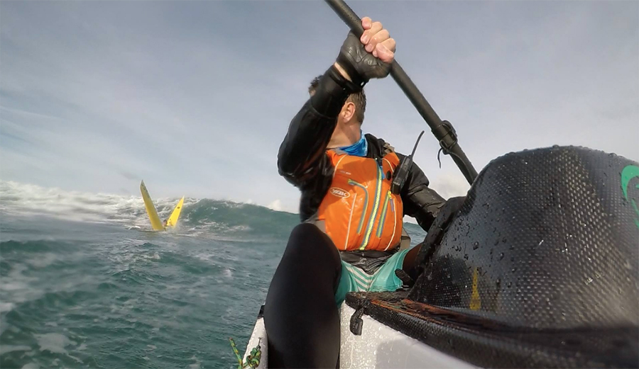 Here's How to Crack a Surf Ski Kayak in Half as You Paddle | The Inertia