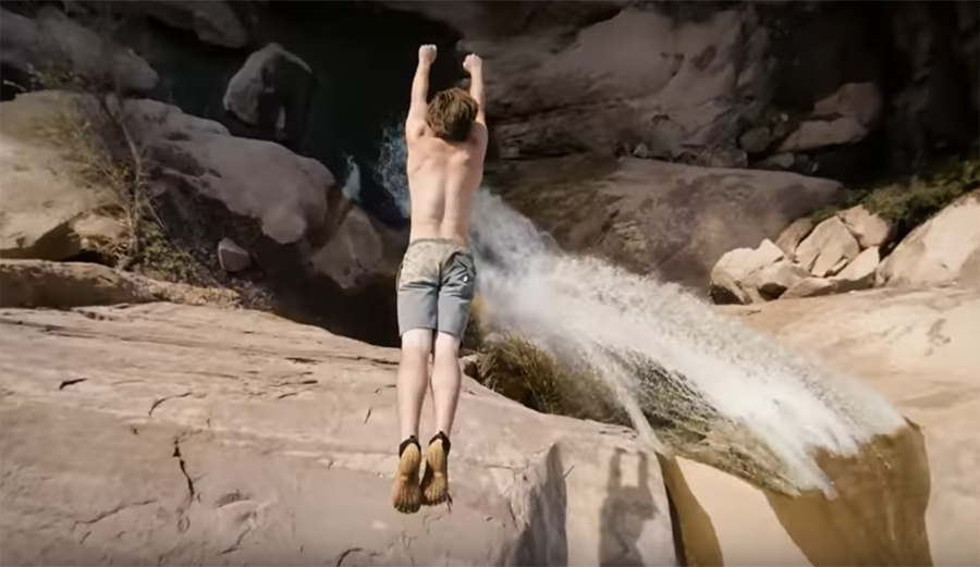 Cliff Jumper in Southern California Had Absolutely No Room For Error to ...