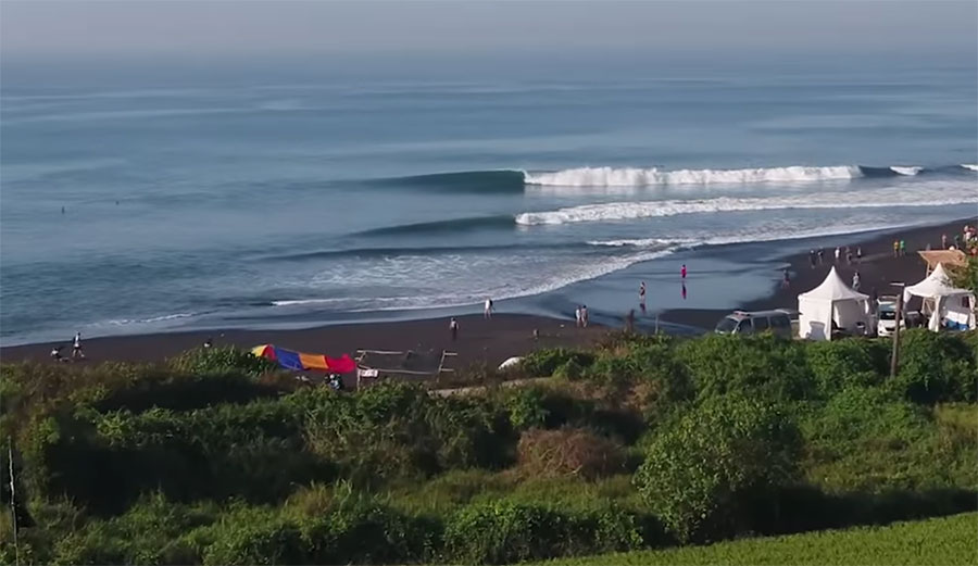 Here's What Makes the Wave at Keramas So Special | The Inertia