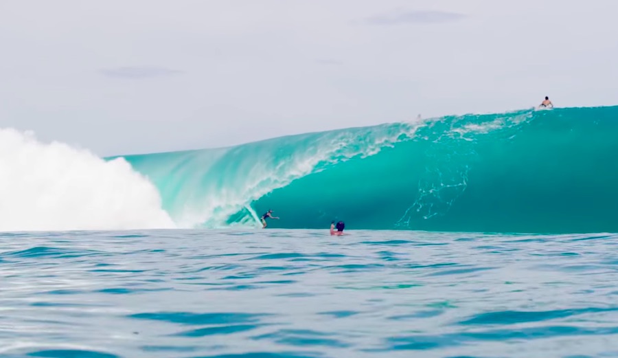 A Teahupo'o XL Super Session | The Inertia
