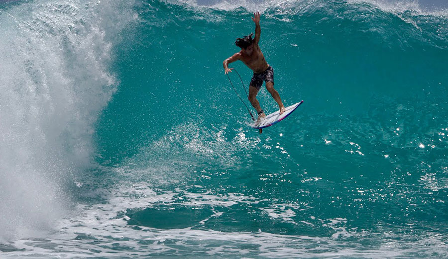 Mason Ho Surfs a Heavily Localized, Super Sketchy South Shore Wave ...