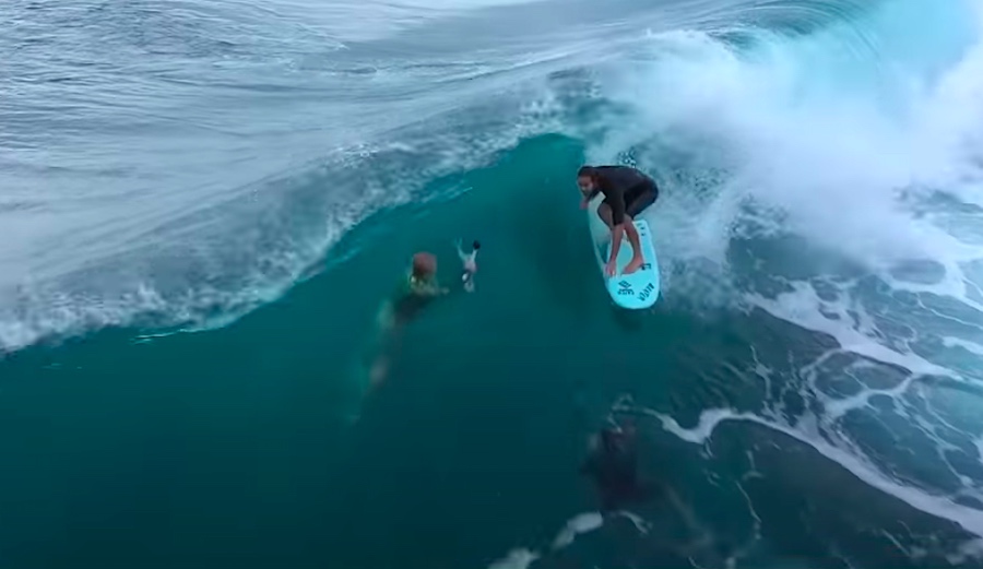 Jordy Smith Joins Jamie O'Brien For Some Finless Soft-Top Surfing | The ...