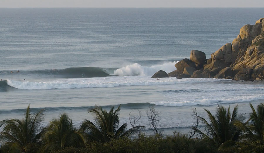 Owen Wright, Morgan Cibilic, and Luke Swanson Surf a Pre-Game Session ...