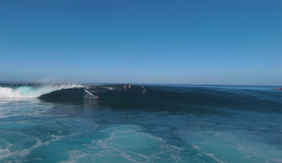 A View of Teahupoʻo From the Air During a Run of Powerful Swell | The ...
