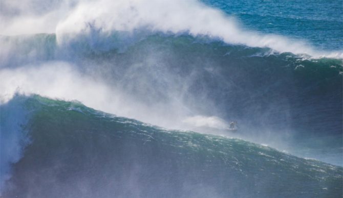 Nazaré Tow Surfing Challenge: Massive Swell Prompts Green Alert