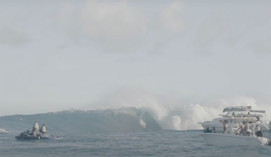 Ian Walsh Offers a Deep Dive Behind the Scenes of a Massive Jaws Day