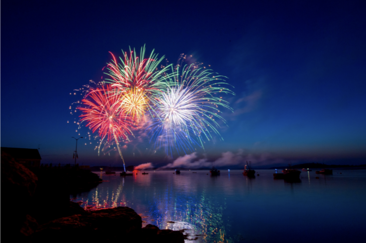 7 Incredible Places to View Fireworks Over the Ocean This Independence ...