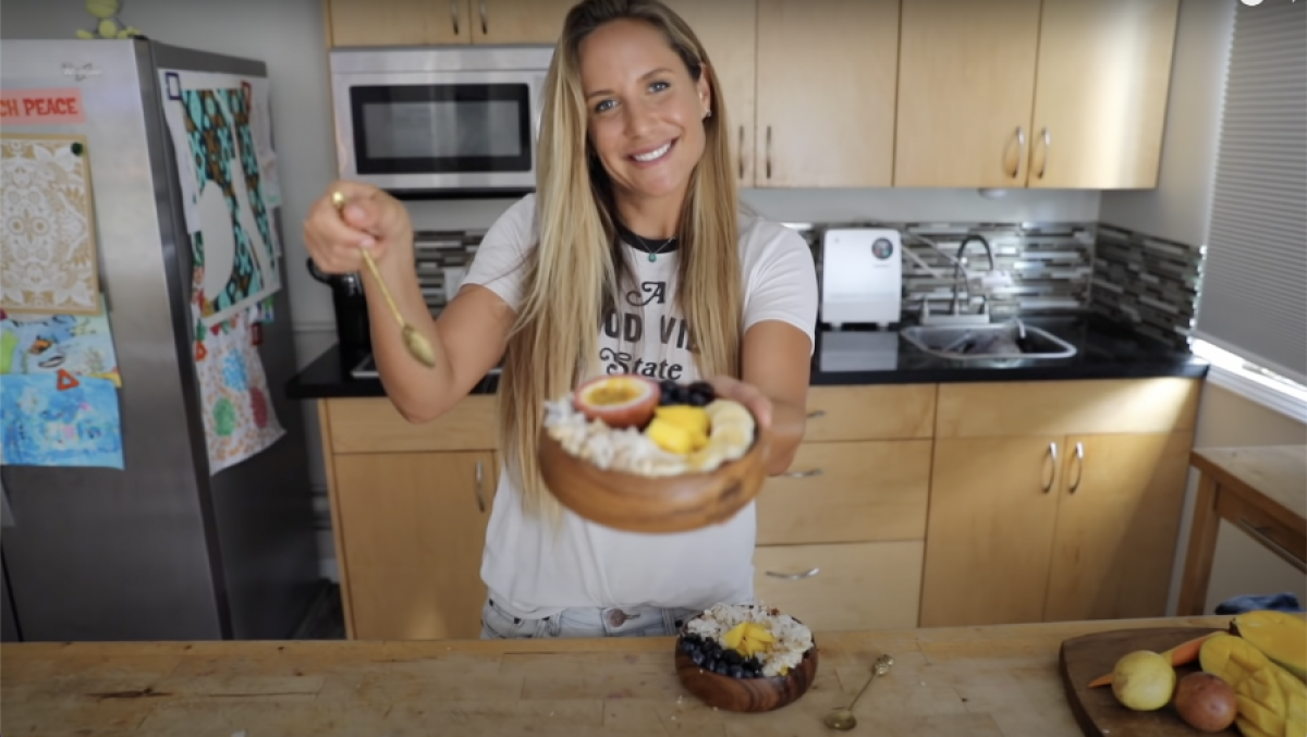 How to Make an Island Inspired Acai Bowl with Earthy Andy | The Inertia