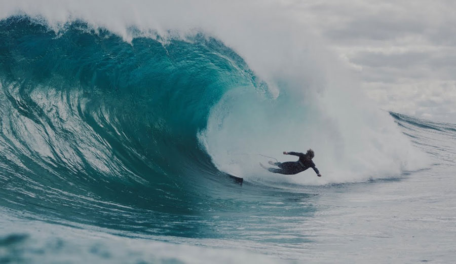 Nathan Florence Surfed a Super Sketchy Low-Tide Session at The Box