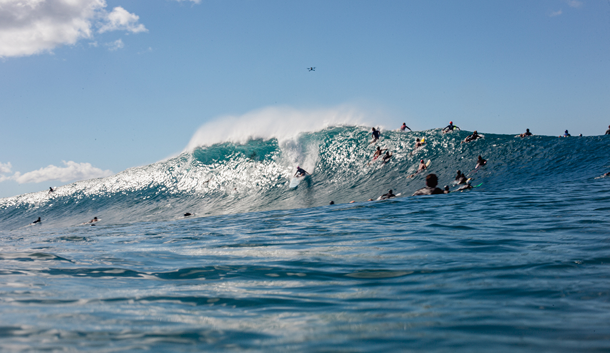 Pipeline Has Been Firing Lately: 11 Photos From the Lineup to Prove It