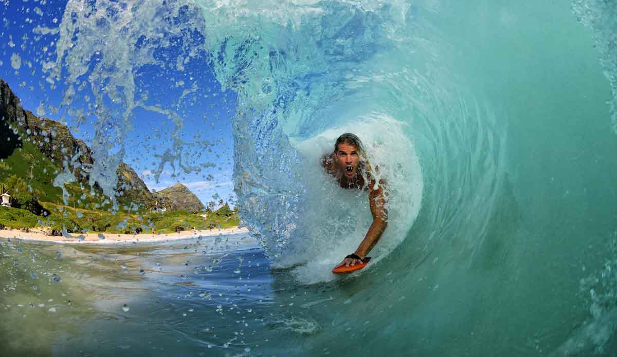 5 Reasons Why Bodysurfers Are Better People Than Surfers | The Inertia