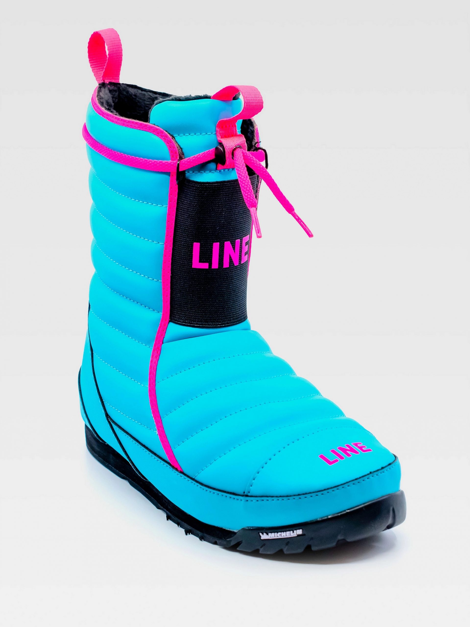 Style and Ease: The Best Aprés Ski Gear | The Inertia