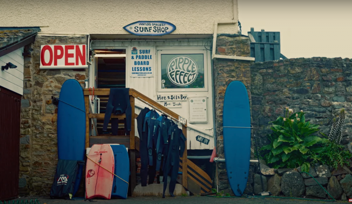 At 9 Square Meters, This Is Apparently the World’s Smallest Surf Shop ...