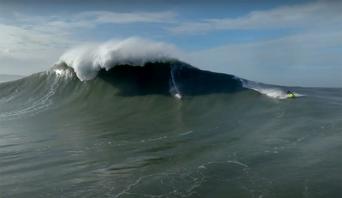 14 Minutes of Raw Drone Footage From Massive Nazaré