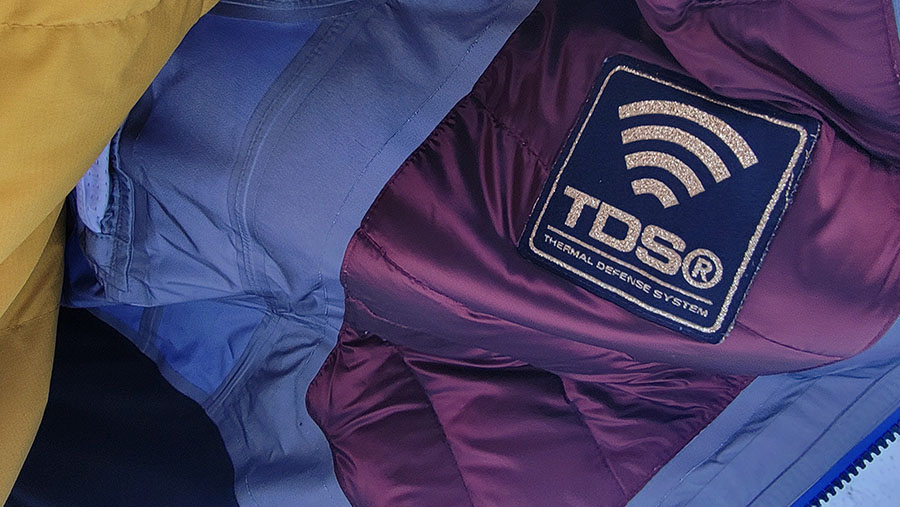 Volcom TDS Infrared Snowboard Jacket Review | The Inertia