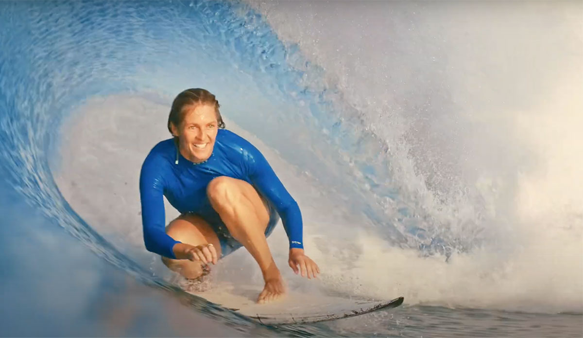 Stephanie Gilmore Surfed the Longest Barrel in Abu Dhabi