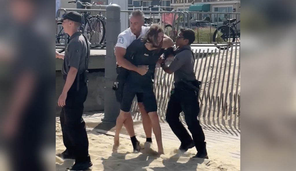 New Jersey Surfer Tackled by Police Takes Plea Bargain