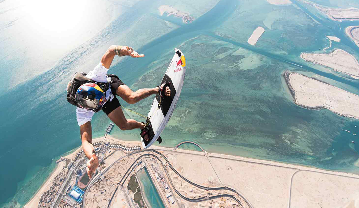 Sebastian Álvarez Performs First Skydive to Surf Transition