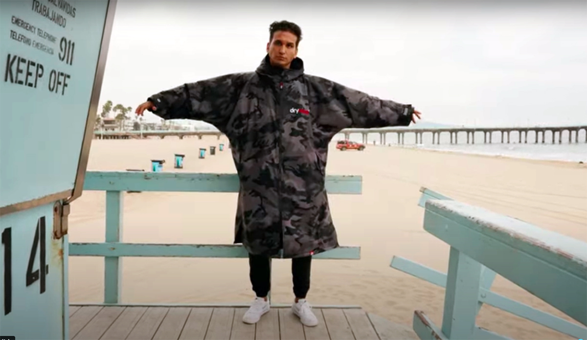 The Dryrobe Advance Will Make Your Winter Surfing a Whole Lot Warmer