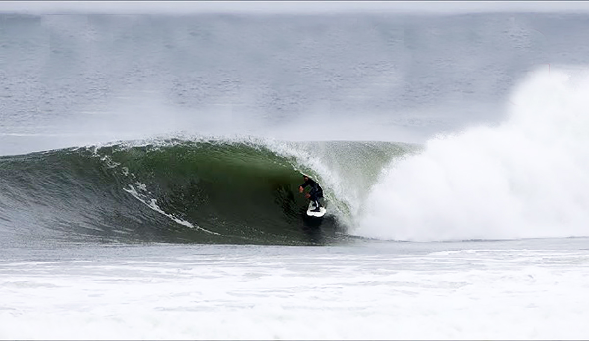 16 Minutes of Raw Los Angeles Barrel-Riding Footage