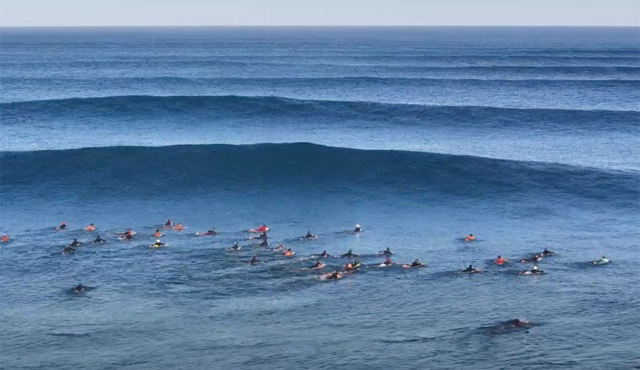 An Average Day Surfing at Pipeline Is a Who's Who of Top Professionals
