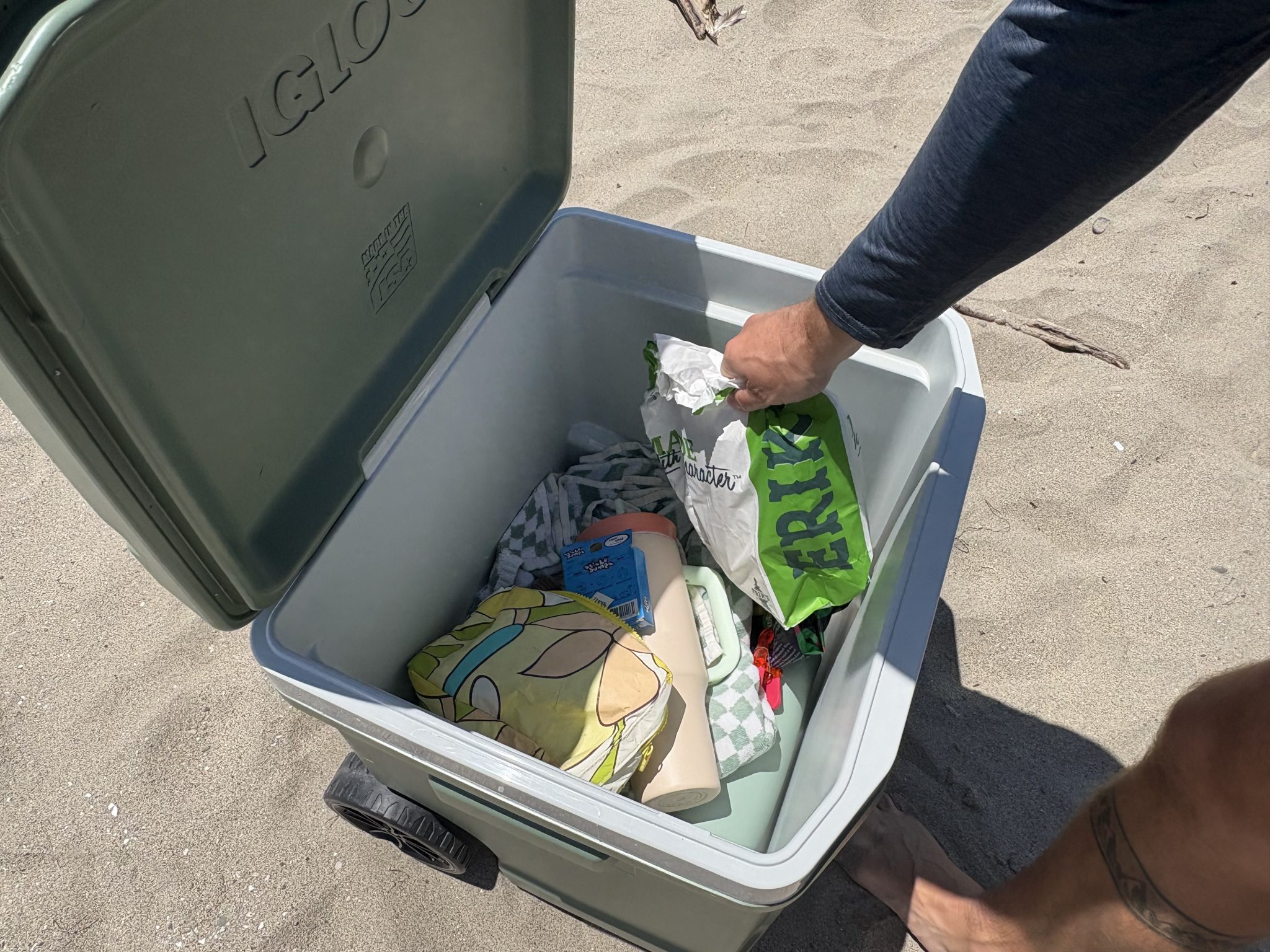 Igloo EcoCool Roller Cooler Review | The Inertia Tested