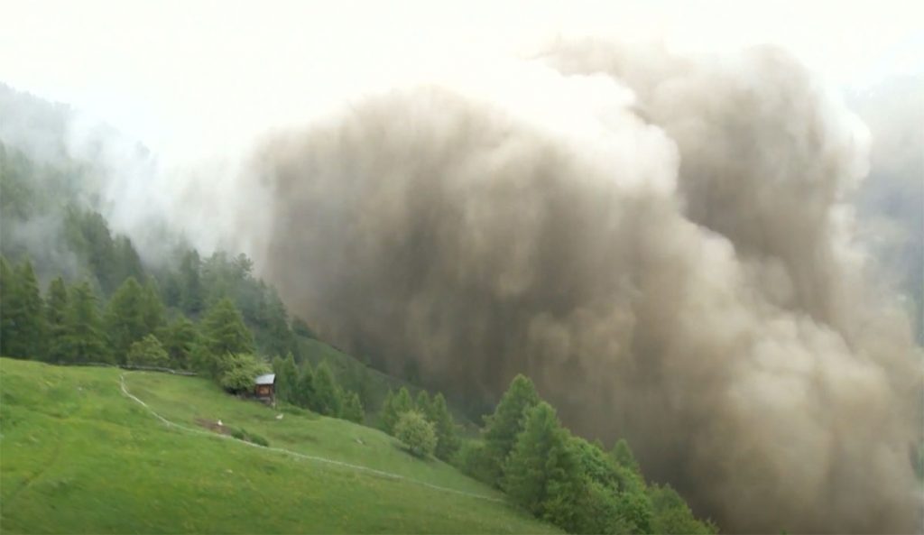 A Massive Landslide Demolished the Swiss Village of Blatten