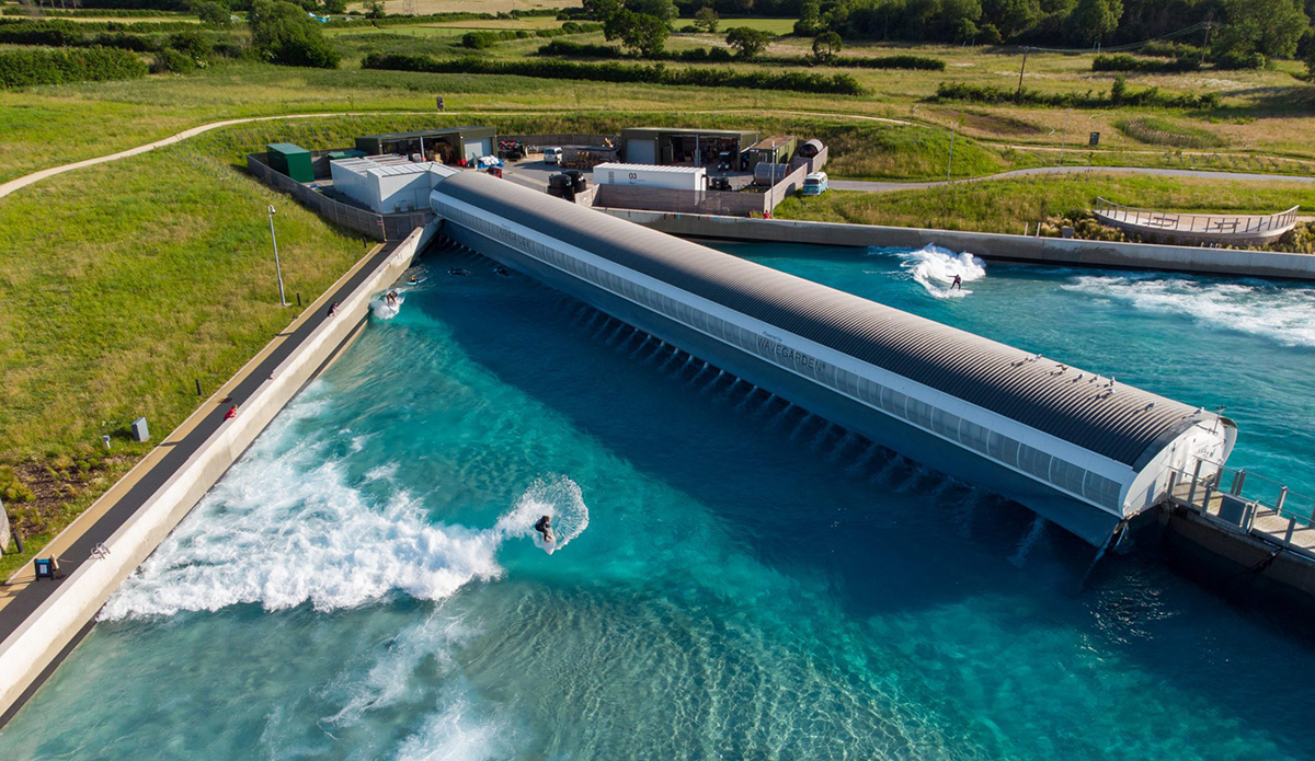 Aliciacheerleader sex petite Asian lady who is lively when